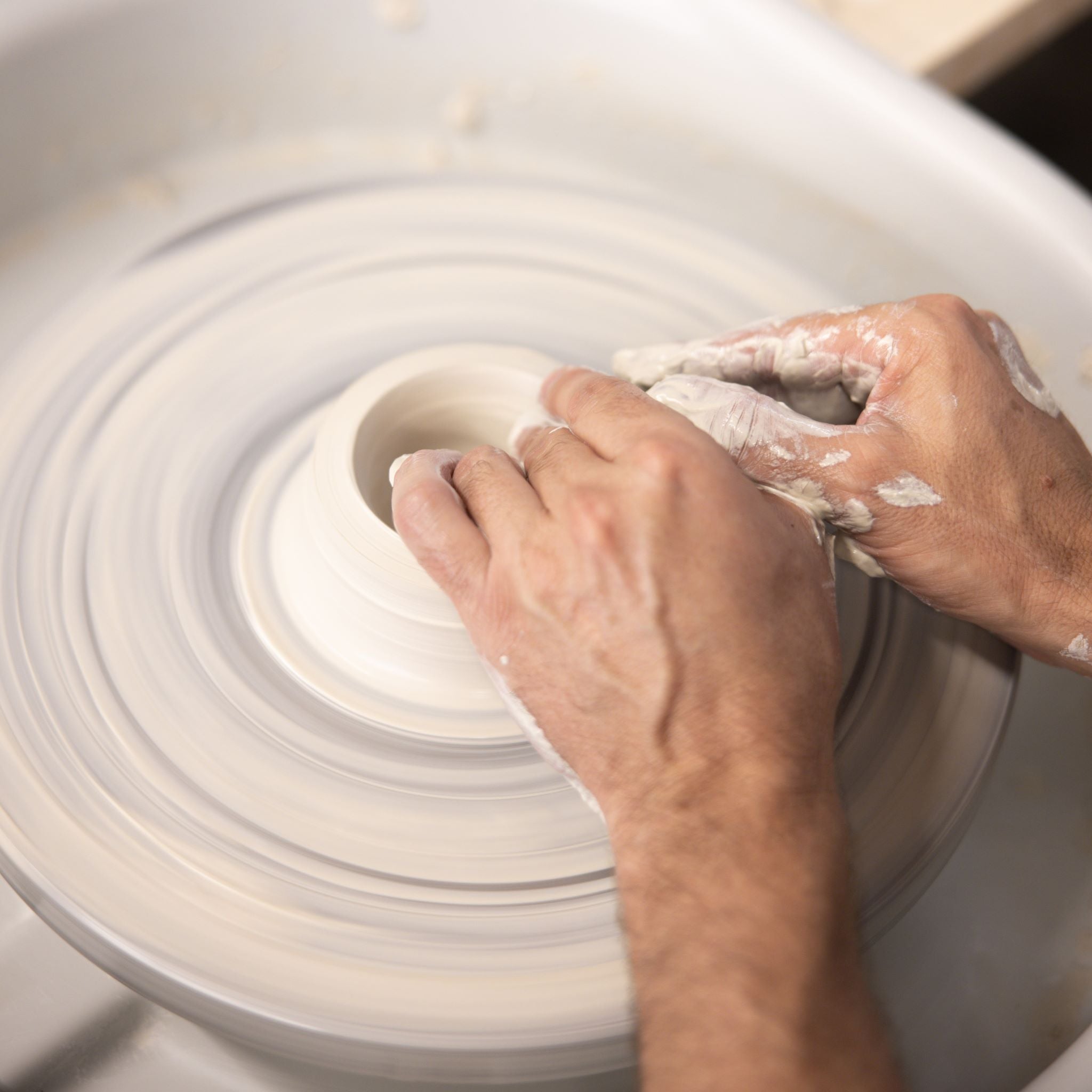 Weekend pottery classes – Throw Clay Studio